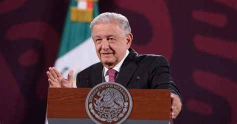 ¿team Perros O Gatos Amlo Se Viraliza Por Particular Corbata En Plena