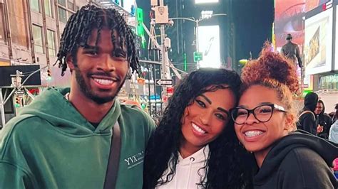 Shedeur Sanders Shines In Nfl Debut While Mom Pilar Sanders Sparks