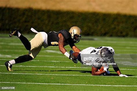 124 Kameron Brown Photos And High Res Pictures Getty Images