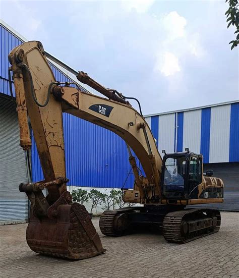 Cat 330c Hydraulic Excavator 242 Hp At ₹ 4117423 Caterpillar