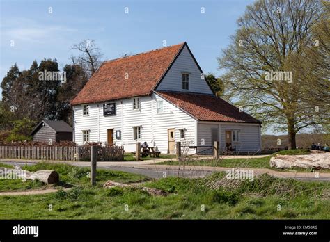 Butlers Retreat Epping Forest 19th Century Weather Boarded Barn