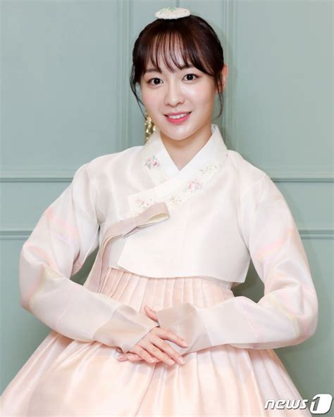 Chae Bin Photo Gallery 채빈 Hancinema