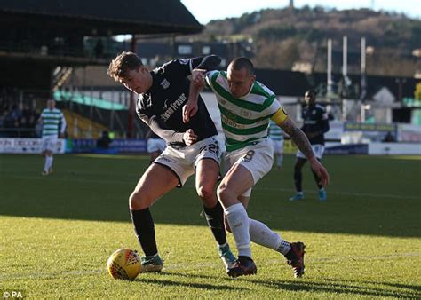 Celtic Make £500 000 Bid For Dundee Defender Jack Hendry Daily Mail