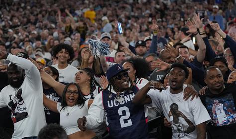 College Basketball Fan Tegn Mens College Basketball News And Updates