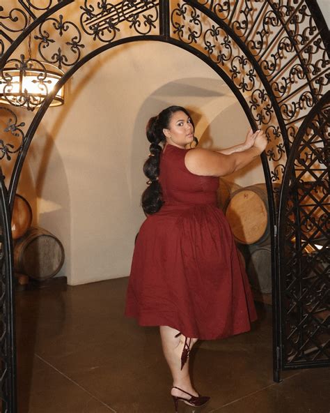 Alexus Danisha 🍇 Fashionnovacurve Instagram