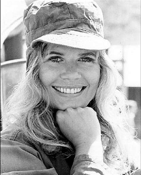 Mash Star Loretta Swit Dies At Ny Home Played Colorful Character