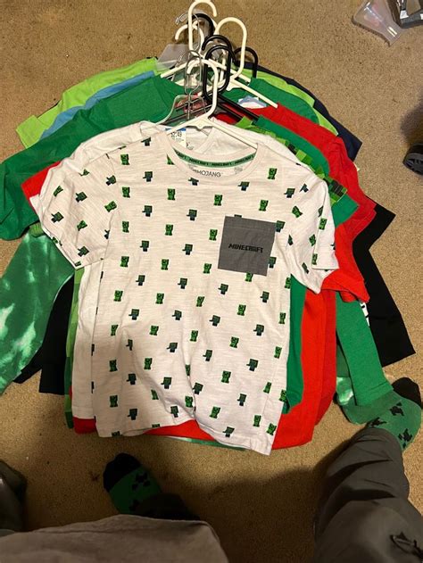 Pin On Minecraft Clothes That Do Not Fit Me Minecraft Outfits Minecraft Clothes