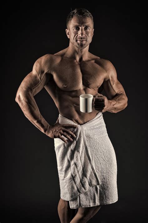 Café De La Mañana Deportista Sexy Limpie La Toalla Corporal Después De