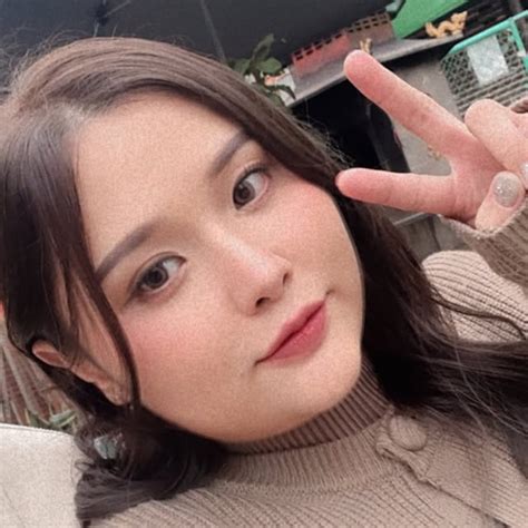 𝐑𝐨𝐱𝐚𝐧𝐧𝐞 Rroxannee • Threads Say More