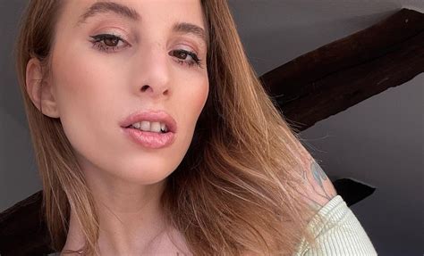 Hanna Secret Biography 27 Photos Age Height Real Name Instagram