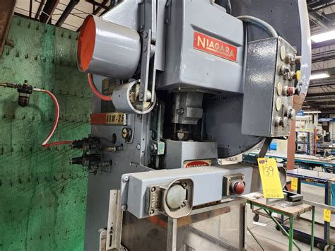 Niagara Abm 35 35 Ton Punch Press
