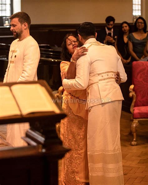 කොලු පො කියලා කතා කරන්නෙ මම එහෙම කෙනෙක් කියලා දැනගත්තම