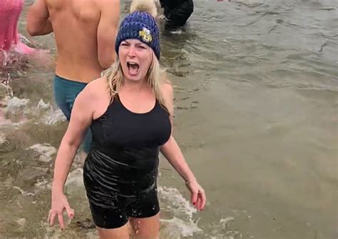 Dorene Discovers The End Of The Year 1 2 24 96 5 Wklh