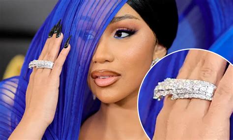 Cardi Bs Amazing Jewelry Collection Icecartel