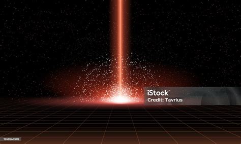 플라즈마 빔은 날아다니는 불꽃 빛의 광선 및 불 입자가 있는 미래 장면에서 바닥을 통해 연소됩니다 Synthwave 와이어프레임 네트 그림입니다 추상적인 디지털 배경 80