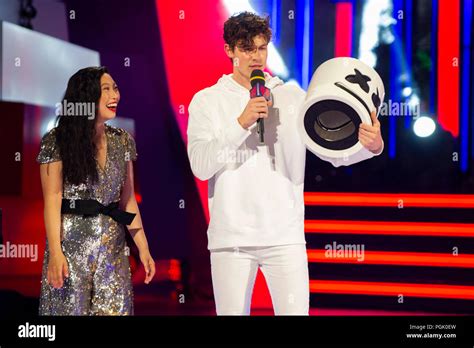 Toronto Canada 26th August 2018 Shawn Mendes Reveals As Marshmello
