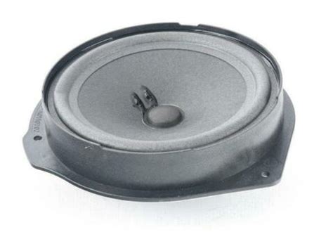 Mercedes Benz E Class W212 Front Right Door Speaker A2129067000 2010