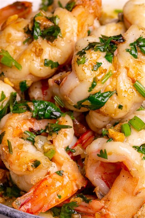 Pan Fried Garlic Butter Shrimp Cooking With Lei