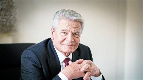 Joachim Gauck Kommt Zur Gesprächsrunde Nach Mödlareuth