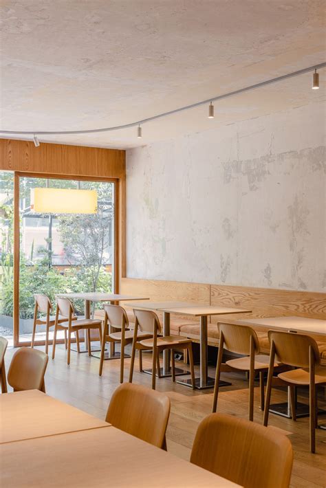 Sofía Betancur References Nearby Church For Pizzeria Della Madonna