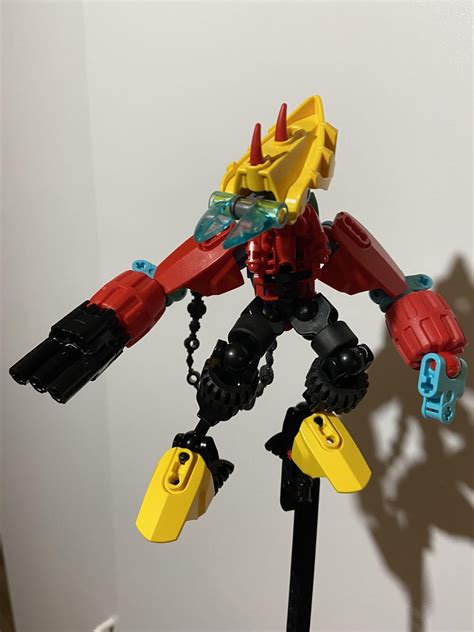 Weird Takua Colored Bohrok Like Thing Rbioniclelego