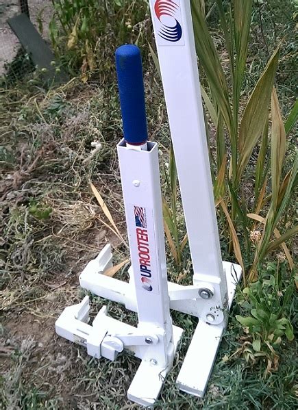 Buy Uprooter 1 Alternative To Weed Wrench Buy American Uprooter