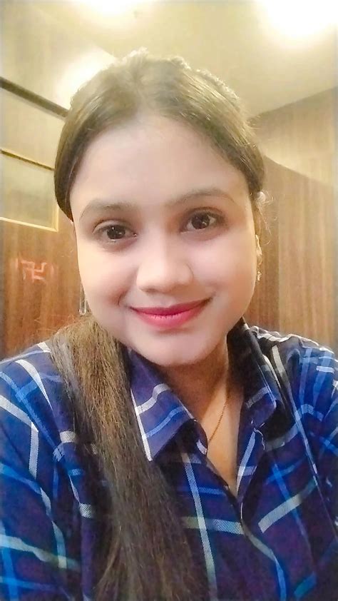 Grateful Avani Kulshreshtha 41 Comments