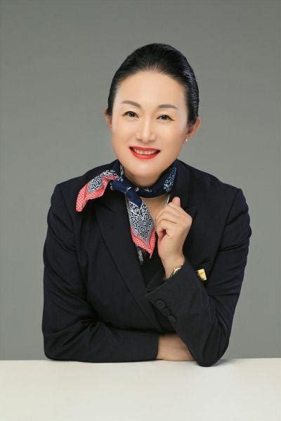 與藍天結緣三十二載 每日頭條