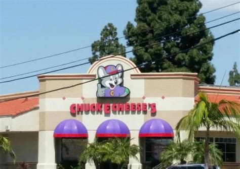 Chuck E Cheese Orange 1875 N Tustin St Menü Preise