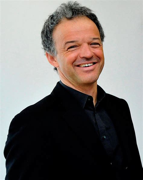 Michel Reckinger Am Rtl Background