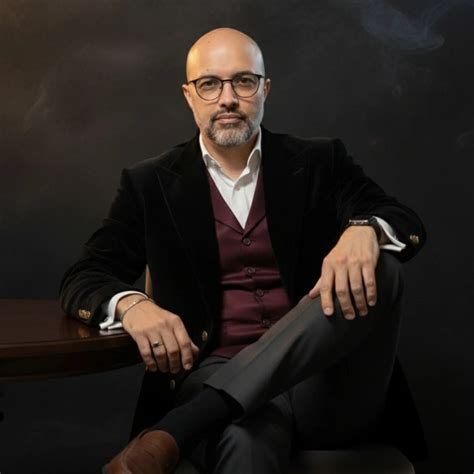 Abd Create A Stylish Close Up Over The Shoulder Portrait Of A Man