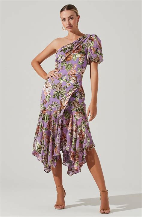 24 Best Wedding Guest Cocktail Dresses