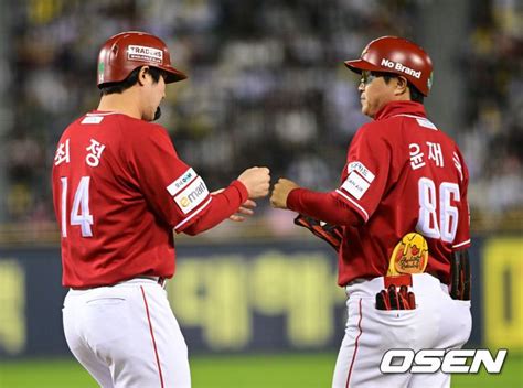 사진 최정 복귀전에서 홈런 치고 고의사구 Zum 뉴스