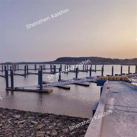China Modular Floating Dock Hdpe Modular Pontoon Boat For Sale Marine