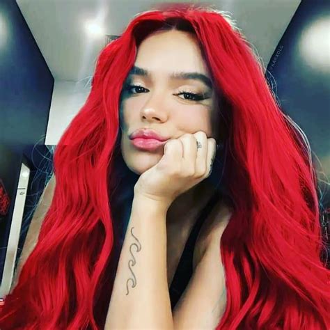 Karol G Famosas Guapas Famosos Pelo