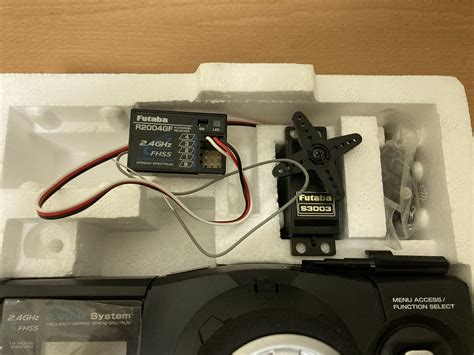 Futaba フタバ ラジコン プロポ 送信機 受信機 3pl標準4chレシーバー R2004gf サーボ S3003 Fetアンプ