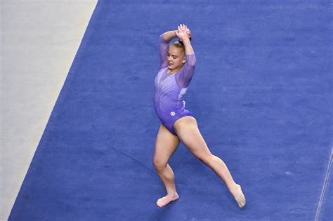 Debutant Roberson Stars On Fig Apparatus World Cup Debut In Cairo