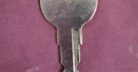 Can Anyone Identify This Key It Has A Cursive Letter N On Both Sides Imgur