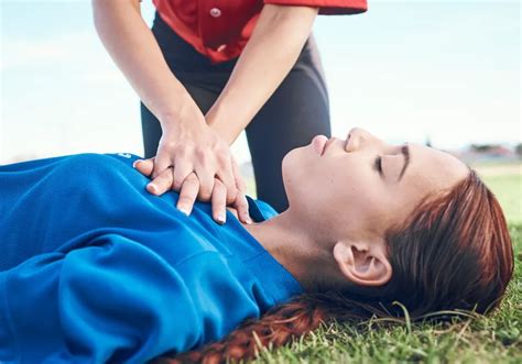 Bls Vs Cpr C Explained Which One Should You Take