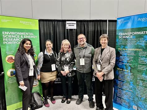 Agu24 Curiousitycats Jennifer Arrigo