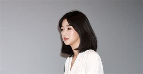 사진 서예지아름다운 각선미 뽐내며 입장