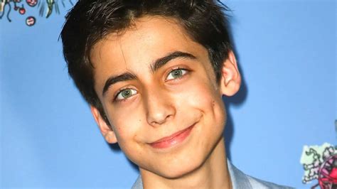 100 Aidan Gallagher Wallpapers