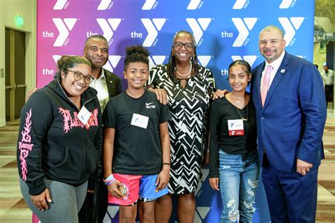 Seen Cdymca Black And Latino Achievers Program Celebration