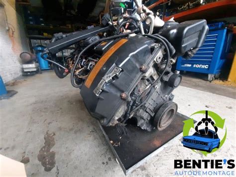 Engine Bmw 3 Serie 325i 24v 0421308 N53b30a