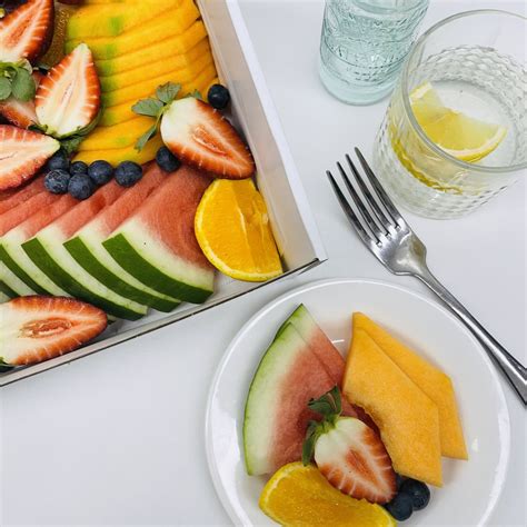 Small Fruit Platter