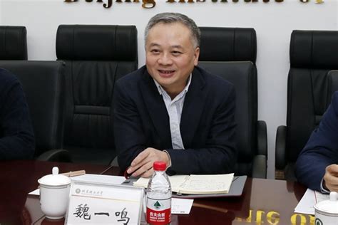 天津大学副校长巩金龙一行来北理工调研 天津大学副校长巩金龙一行来北理工调研