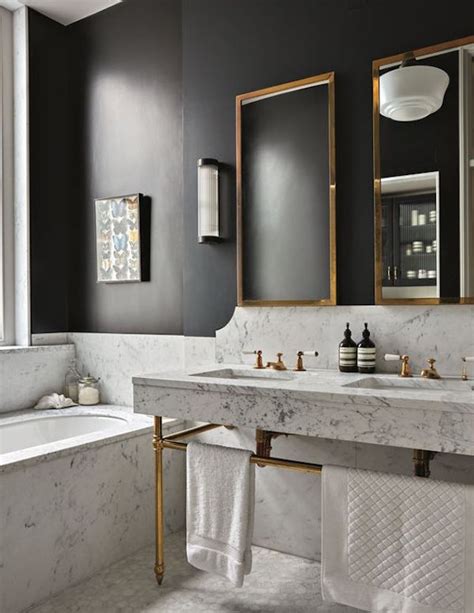 18 Gorgeous Marble Bathrooms With Brass And Gold Fixtures