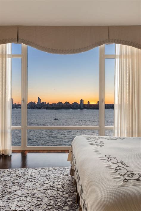 Alexa Lambert Real Estate Agent Compass