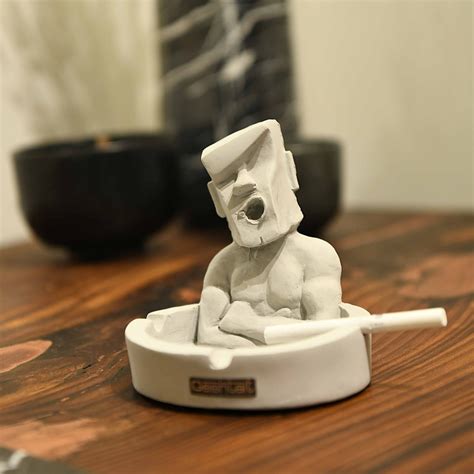 گشتالت زیرسیگاری موسیو آدمکی