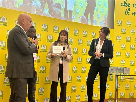Agricoltura Sociale In Calabria Stefania Mazzotta Premiata Per L